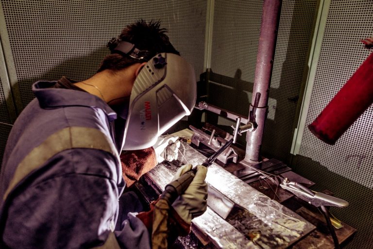 Booglassen niveau 4 plaat staal | Helix Learning